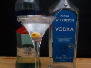 ウヰルキンソン・ウォッカ【レビュー記事】 WILKINSON VODKA アルコール度数50％ どっしりとキレのある味 | 兀兀記